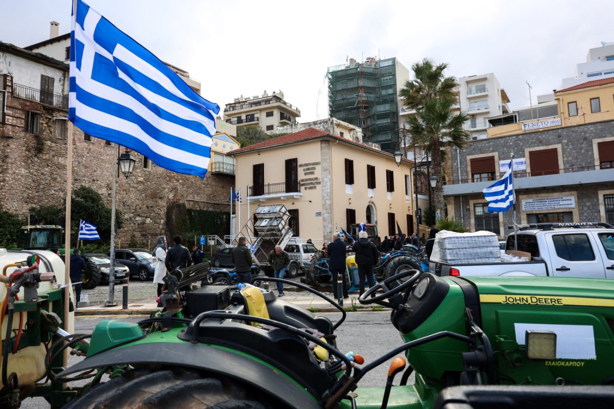 Συνάντηση Χατζηδάκη με Κρητικούς το απόγευμα στην Αθήνα – Επιχείρηση ...